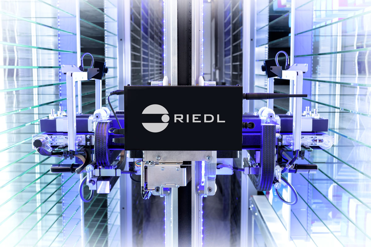 RIEDL PHASYS: El Robot para la farmacia. - Inhar